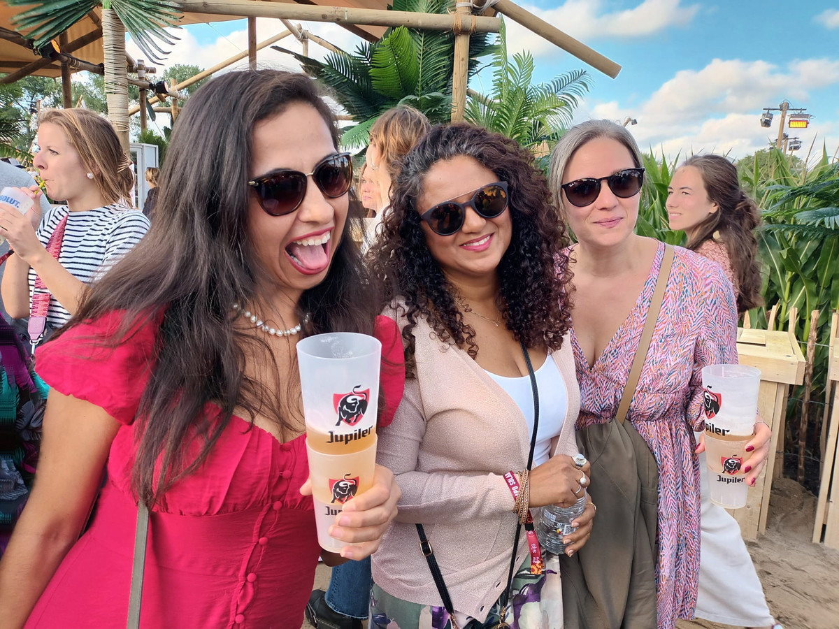 IN BEELD. Campo Solar in Damme start onder stralende zon | Foto | hln.be