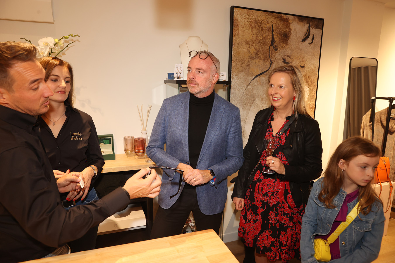 ‘Lorelie & Feline by Andy Peelman’ in Gentsestraat feestelijk geopend ...