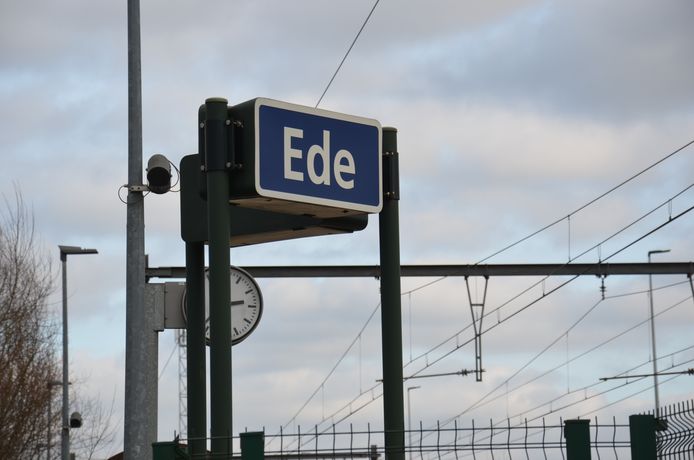 Betalende pendelparking blijft leeg: Overtredingen in uitgebreide ...