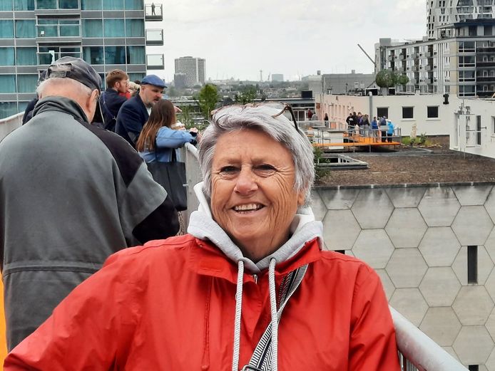 Nell (74) wilde geen uitvaart, wel een toost op haar kosten en ze ...