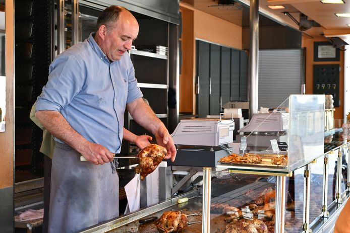 Marktkramers verhuizen van Vrijdagmarkt naar stadsdomein Oosthove: “ Nu ...