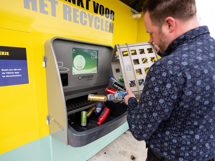 Ultimatum voor frisdrankindustrie: verbeter inzameling of betaal ...