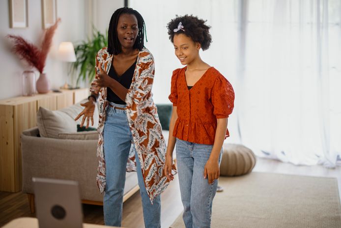 Zo bereid je je kind voor op hun eerste telefoon: ‘Raar dat ze die vaak ...