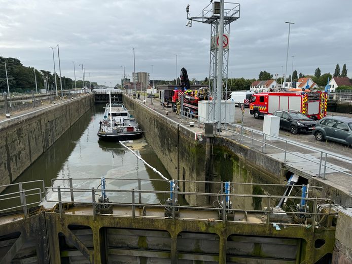 Nederlands schip verliest schroeven in Wijnegem: geen gevaar voor ...