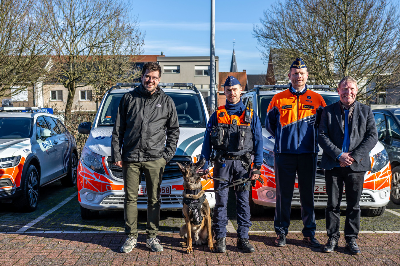 Lokale politie krijgt versterking: politiehond Argos vervoegt korps ...