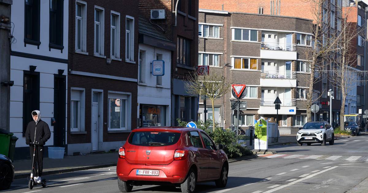 Werken aan kruispunt Antwerpsestraat en Kerkstraat | Boom | hln.be