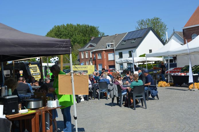 Tweede Cafékesmarkt op Massemen Dorp: “Onze missie is mensen samen ...