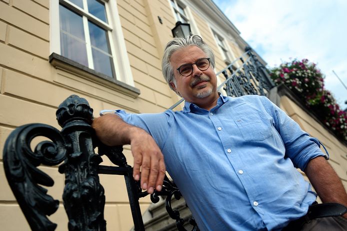 Charl Goossens stopt als fractievoorzitter Roosendaalse Lijst en ...