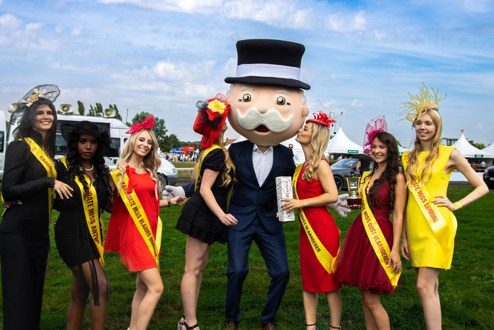 Waregem krijgt eigen Monopoly-bord: “Voortaan kan je CC De Schakel of ...