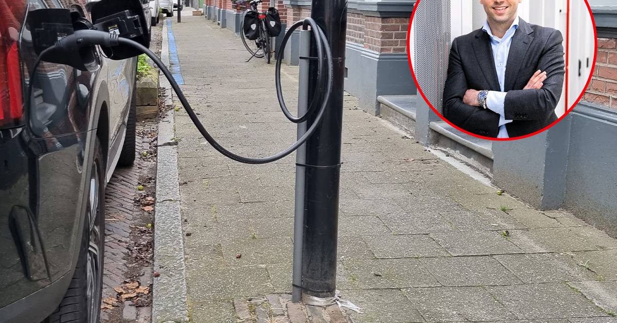 Hengelo trekt boete voor ‘illegaal’ opladen elektrische auto in ...