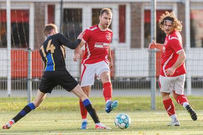 Van een opbloeiende relatie van dochter Inessa bij DESZ heeft trainer ...