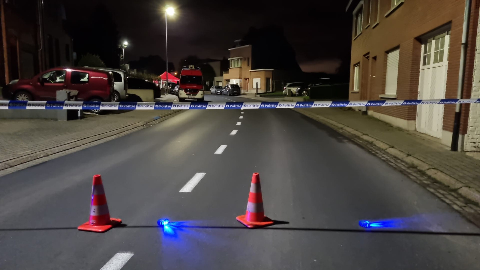 FAMILIEDRAMA HAALTERT. Miren (54) en zoon Michiel (22) om het leven ...