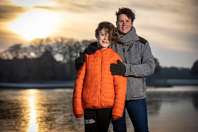 Karin (42) uit Oldenzaal is een strijder, al voelt haar lijf soms 'als ...