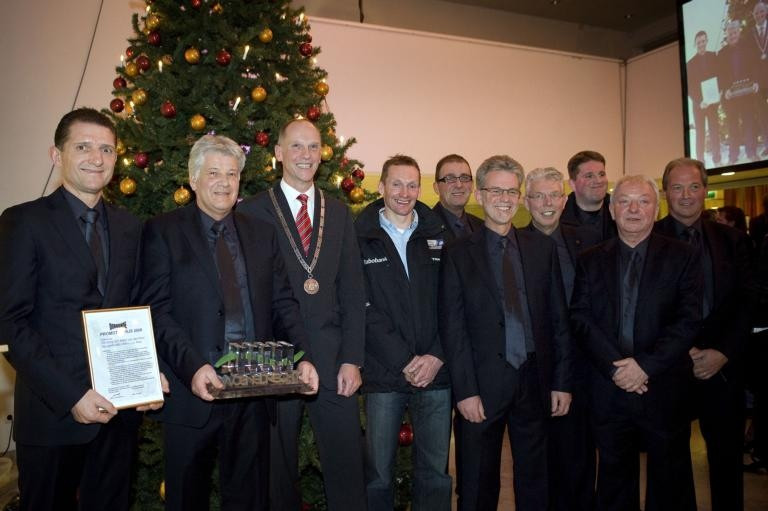 Prijs voor Stichting én Adrie | Foto | AD.nl