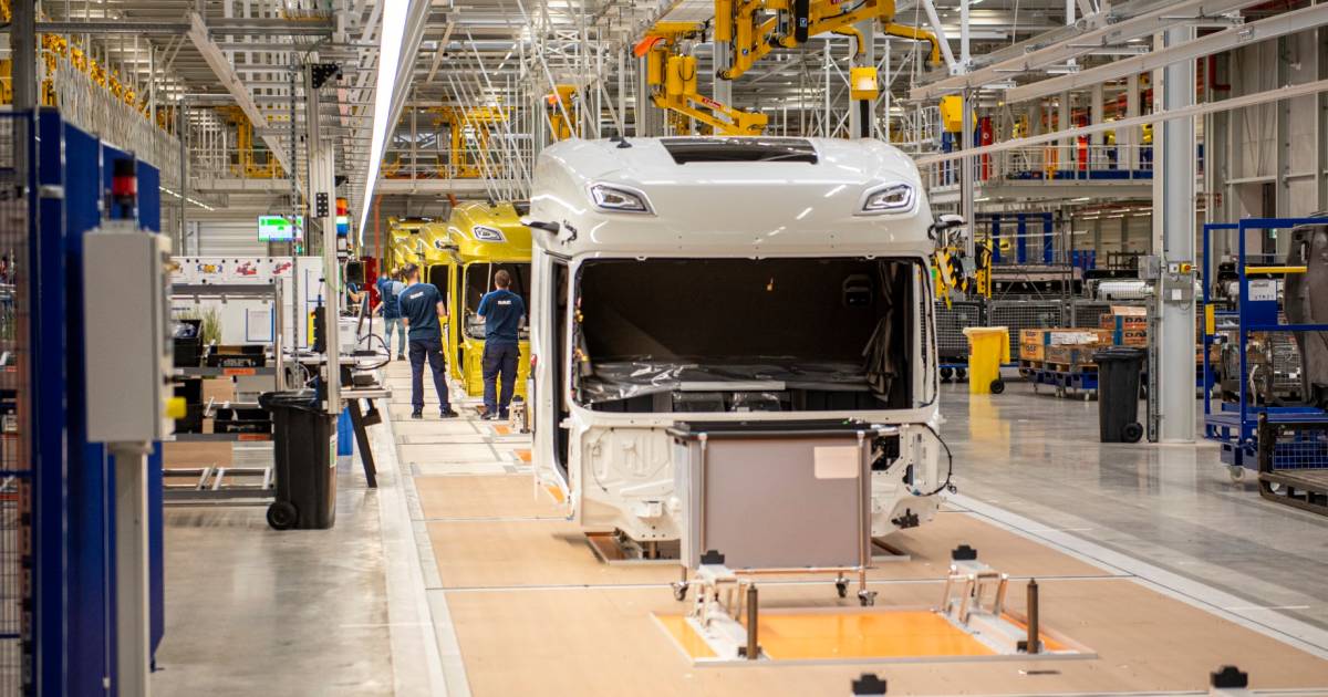 Vernieuwde Vlaamse DAF-fabriek uitgeroepen tot 'Factory of the future ...