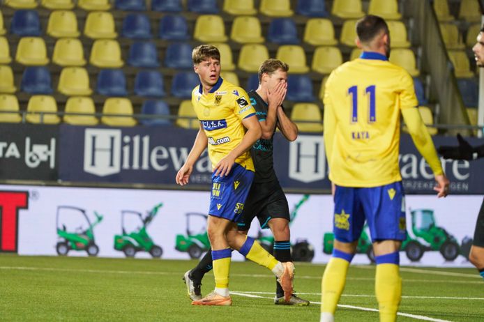 Rein Van Helden en STVV bijten hun tanden stuk op tienkoppig OHL en ...