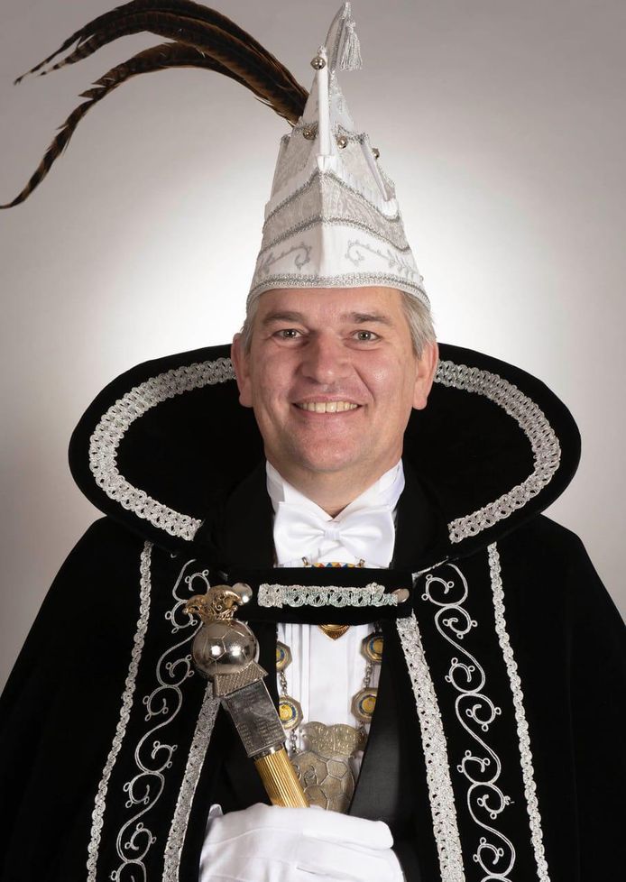 Jan van Esch prins van CV OLUM in Helmond | Helmond | AD.nl