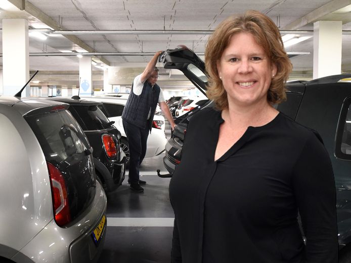 Daniëlle snapt niets van parkeerdrama in Woerden: ‘Laten we bewoners ...