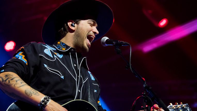 Waylons countryrock Songfestivallied trekt kijkers in Europa uit hun ...