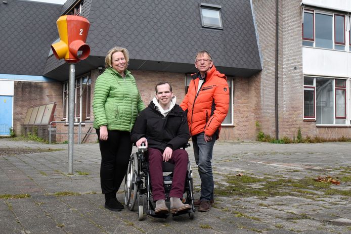 Ben moet om epileptische aanvallen ‘bewaakt’ slapen, toch gloort er ...