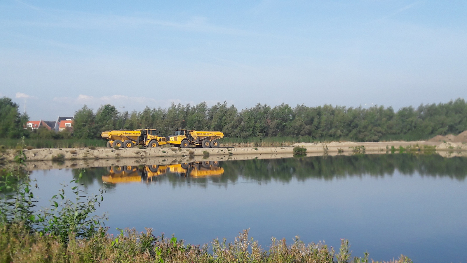 Parkeervlakte verhuist in zandwagens in Harderwijk | Foto | destentor.nl