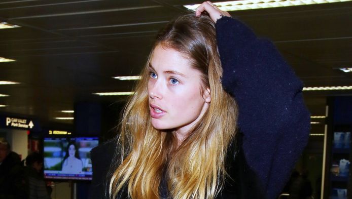 Wordt Doutzen Kroes met groen slijm overgoten? | Show | AD.nl