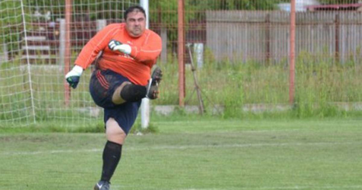 Is dit de dikste doelman ter wereld? | Buitenlands voetbal | AD.nl