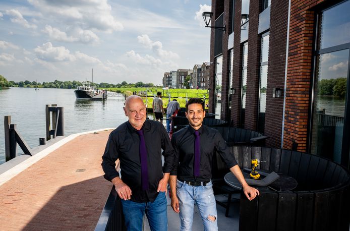 Carl en Erdal ruilen Gran Canaria in voor een nieuw horeca-avontuur aan ...