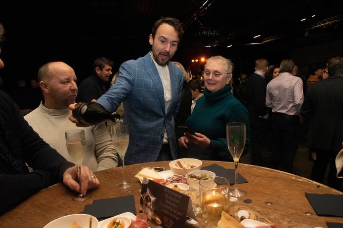 Meteen 500 inwoners op eerste nieuwjaarsreceptie | Laarne | hln.be