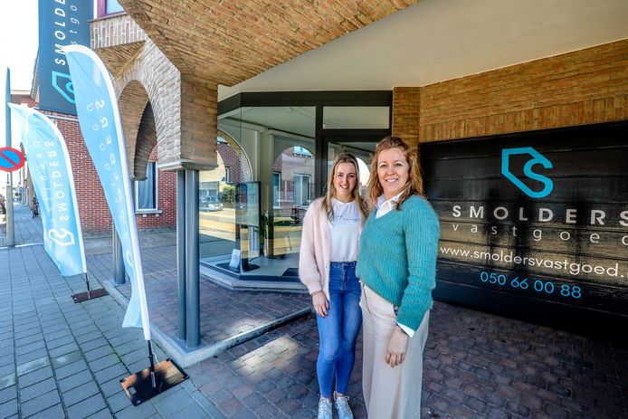 Voormalig Club- en Cercle-middenvelder Tim Smolders opent met ...