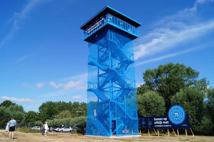 Sadef opent tweede uitkijktoren aan Vossenberg in Hooglede | Hooglede ...