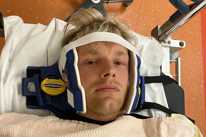 Enzo Knol vertelt over pijnlijke val in zwembad: “Artsen waren niet ...