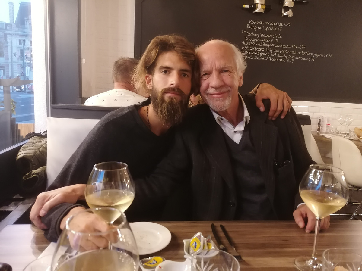 Zeno uit ‘Bestemming X’ is zoon van overleden ‘Thuis’-acteur Donald ...