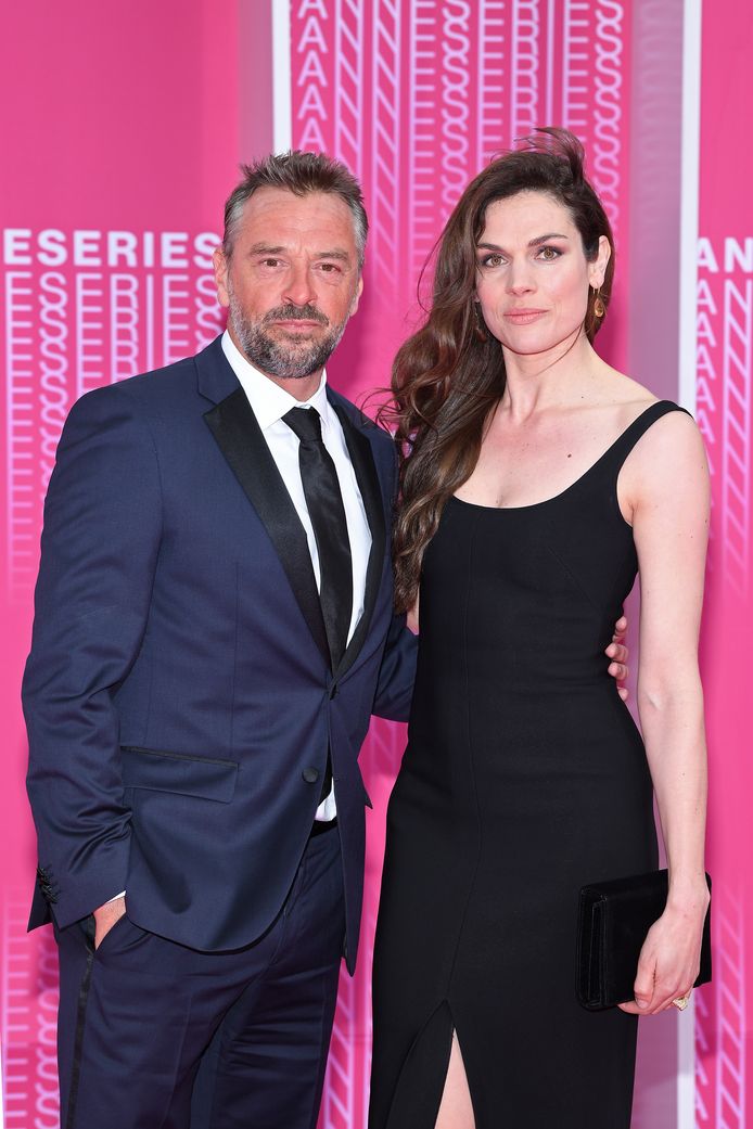 Anna Drijver schittert op knalroze loper in Cannes | Show | destentor.nl