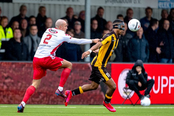 Kozakken Boys met gebogen hoofd van het veld: ‘We moeten er vier maken ...