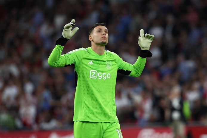 Maurice Steijn hakt knoop door: Jay Gorter nieuwe eerste keeper van ...