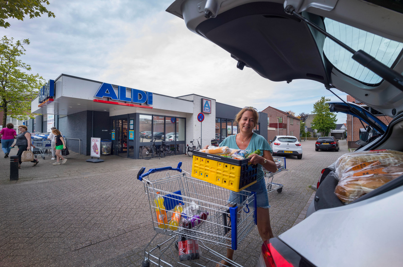 Aldi terug naar de basis: ‘Assortiment goed en klein, zodat mensen snel winkel weer uit zijn ...