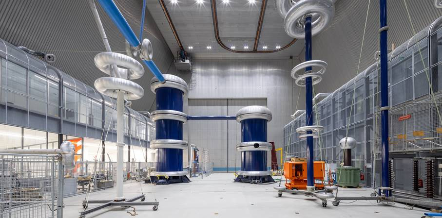 TU Delft maakt elektriciteitsnet toekomstbestendig | Foto | AD.nl