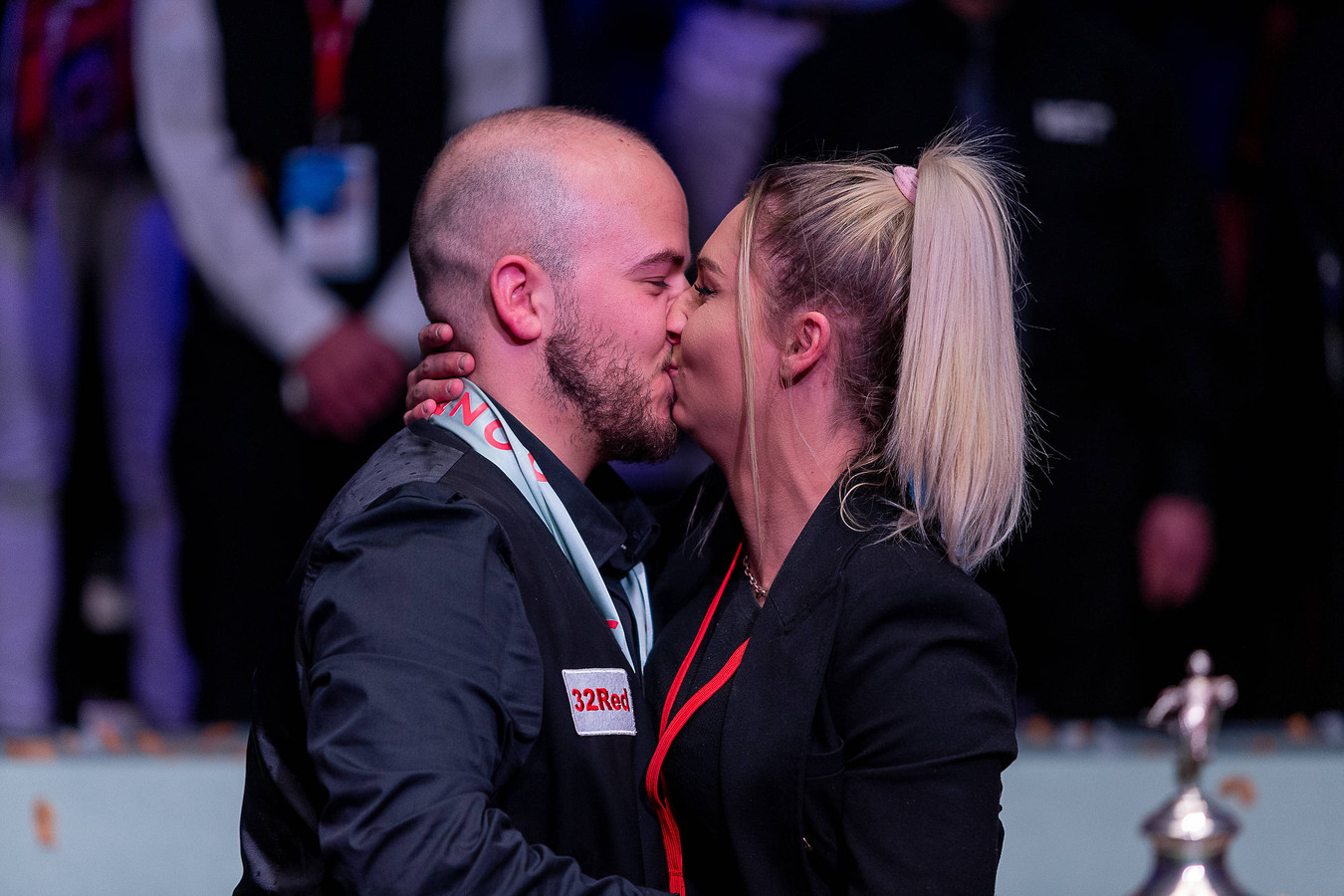 Vriendin van snookerkampioen Luca Brecel erg openhartig tijdens ...