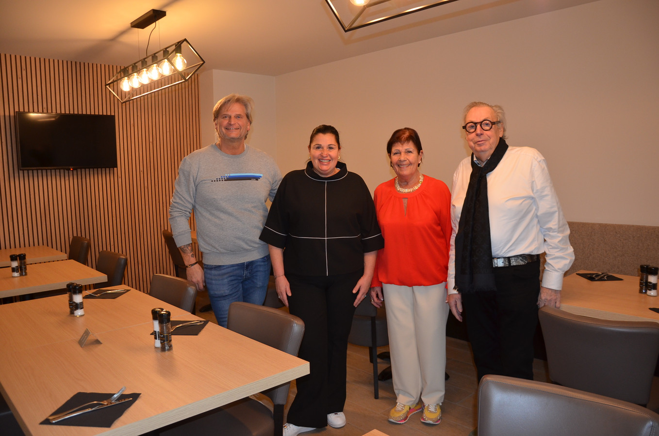 NET OPEN. Bistro Den Bareel heropent op nieuwe locatie in hartje ...