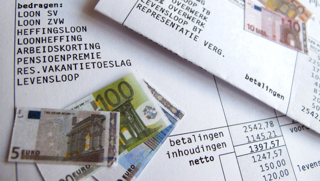 Lager eindbedrag op loonstrookje valt mee | De Volkskrant