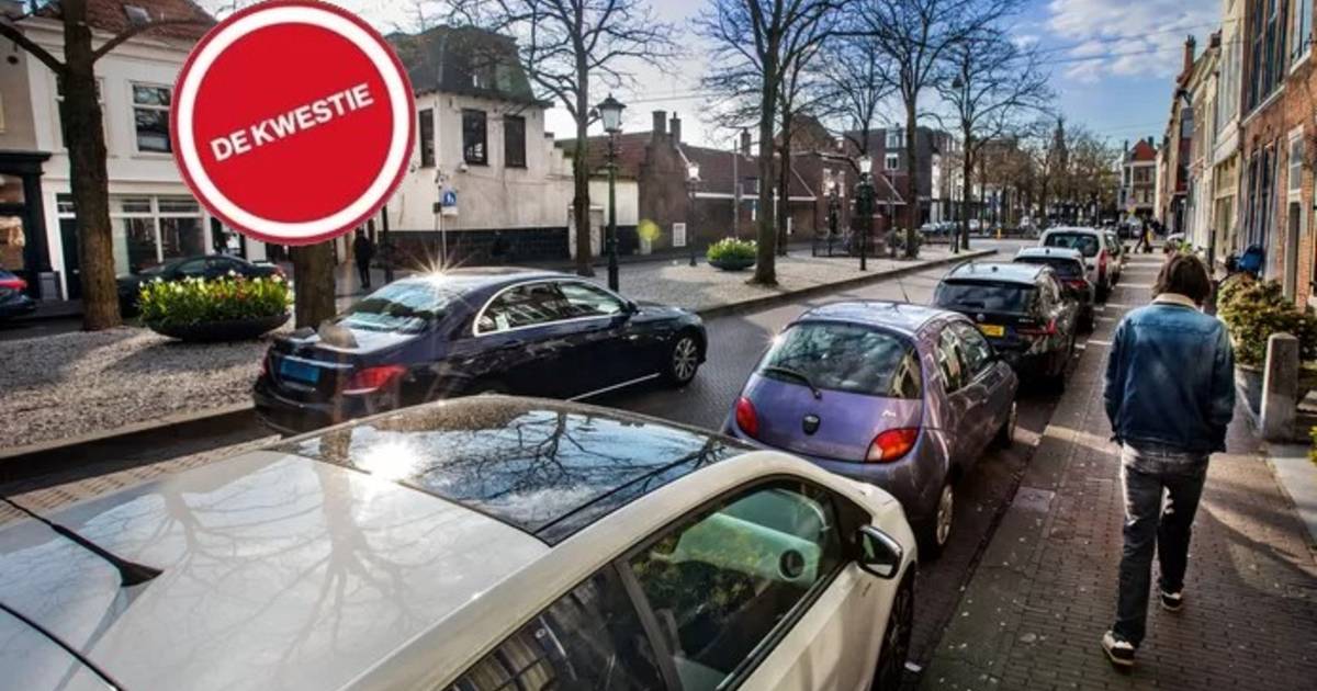 Vijftig euro voor parkeren in de straten bij het strand van ...