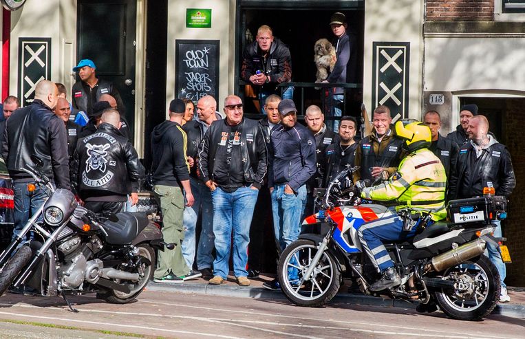 OM eist 1,7 miljoen en werkstraf tegen ‘Big Willem’, oud-president ...