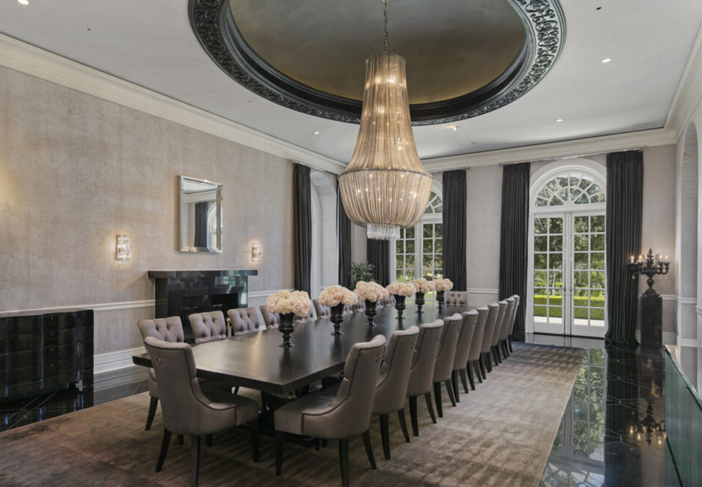 L’ancien manoir d’Aaron Spelling à vendre pour... 165 millions de ... L’ancien manoir d’Aaron Spelling à vendre pour... 165 millions de ...