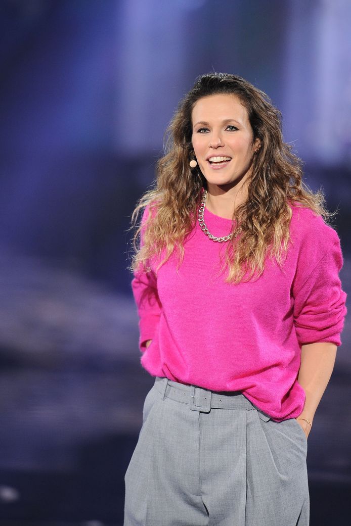 “Et voilà, ça y est!”: Lorie est de retour avec la réédition de son ...