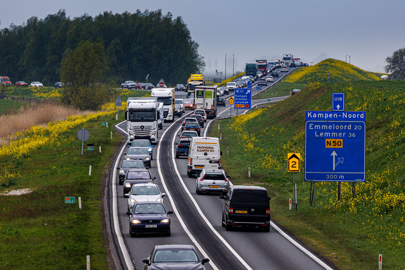 Opgelet! Werk aan betonnen muur op N50 bij Kampen begint: vanaf ...
