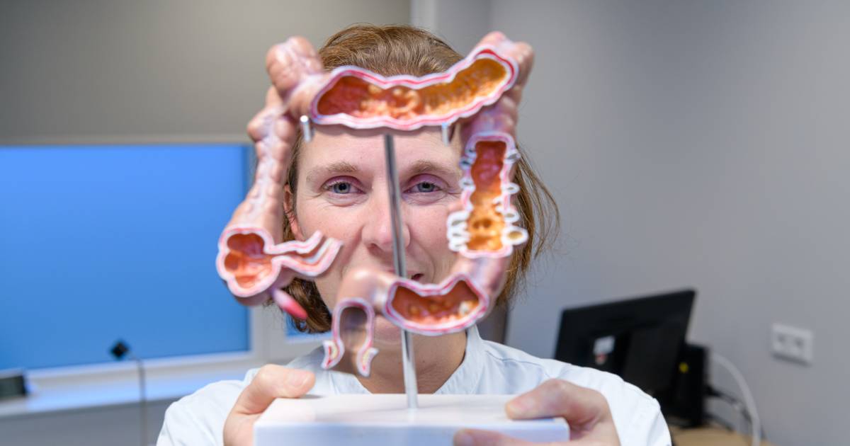 Een op de vijf mensen heeft probleem bij poepen, deze arts helpt je ...