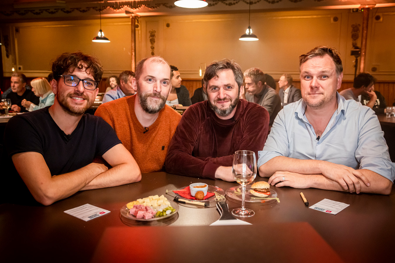 Lieven Scheire en Jonas Geirnaert blikken terug op ‘Neveneffecten’: “We ...