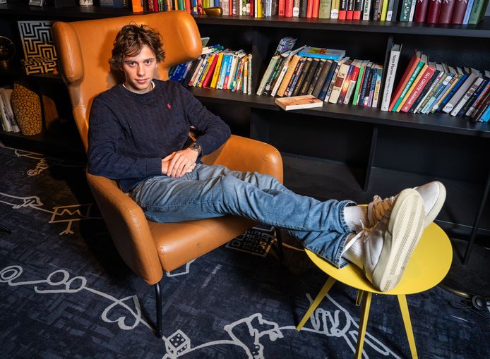 Sébastien Slaets over opgroeien als zoon van Véronique De Kock: “Ik ...