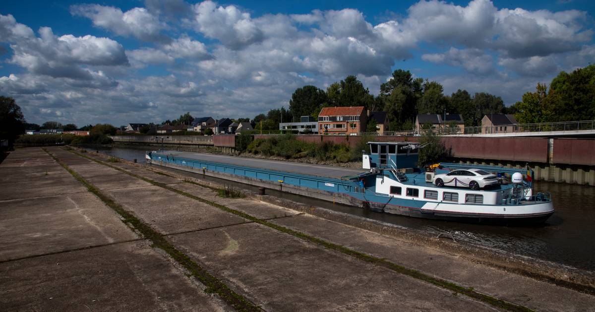 70 jaar oude loskade aan Schelde wordt afgebroken | Wetteren | hln.be